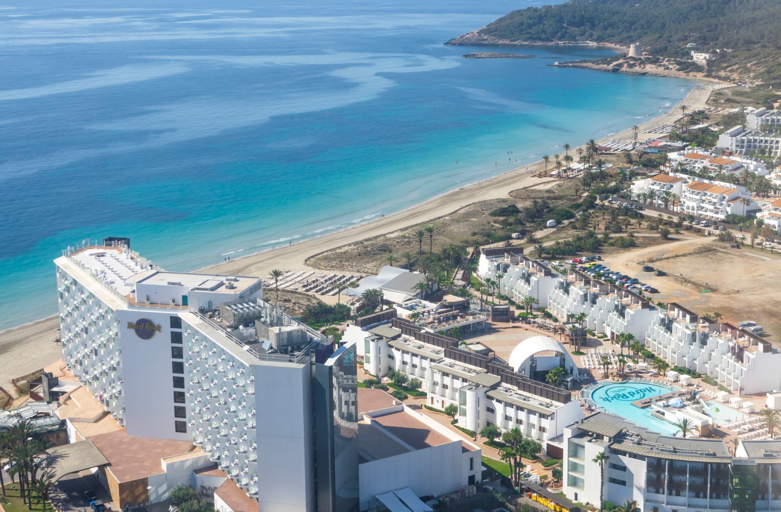 Playa d’en Bossa - Where it is located and how to get there